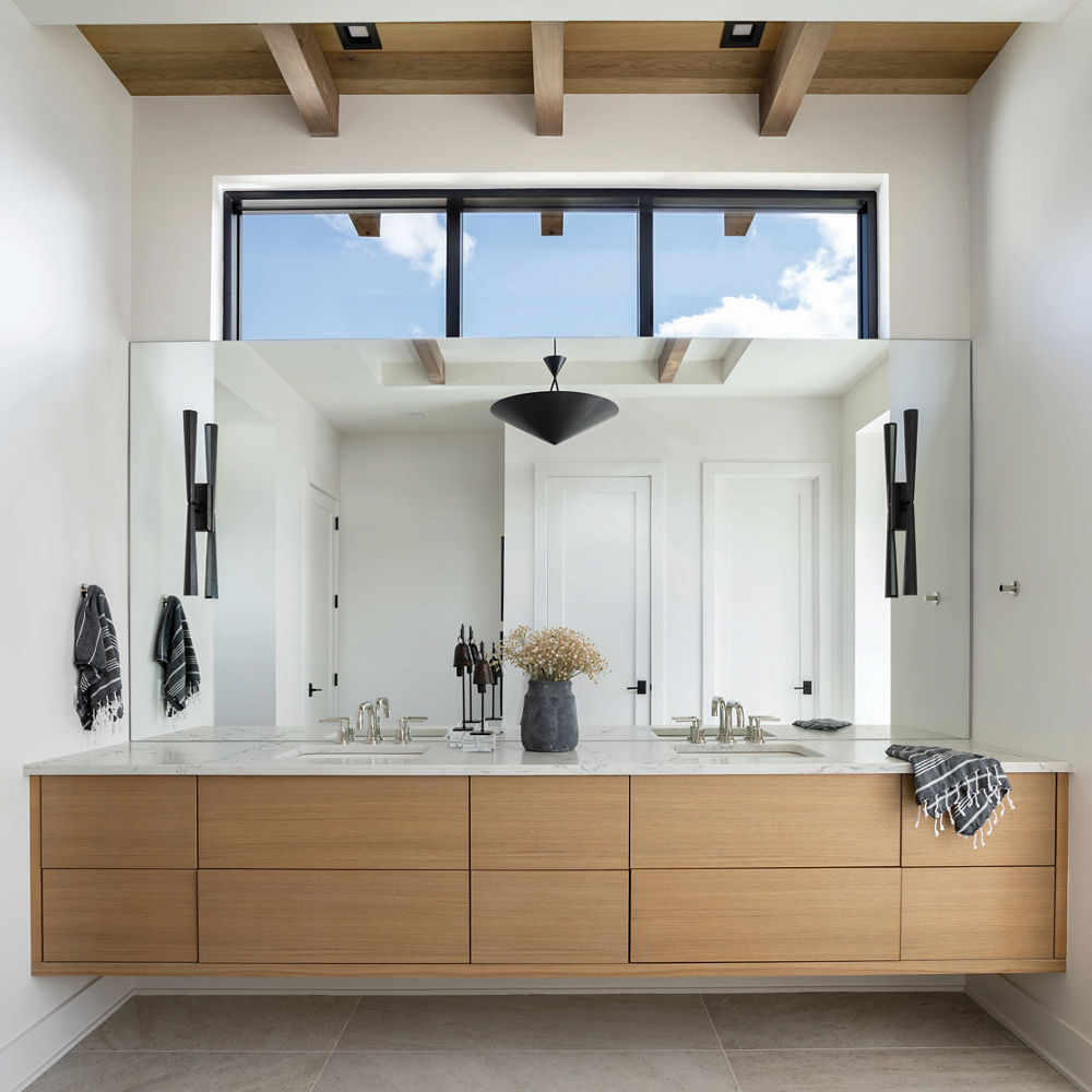 Lake Life Refined: Smart Design Solutions That Enhance the Harmony of ...
